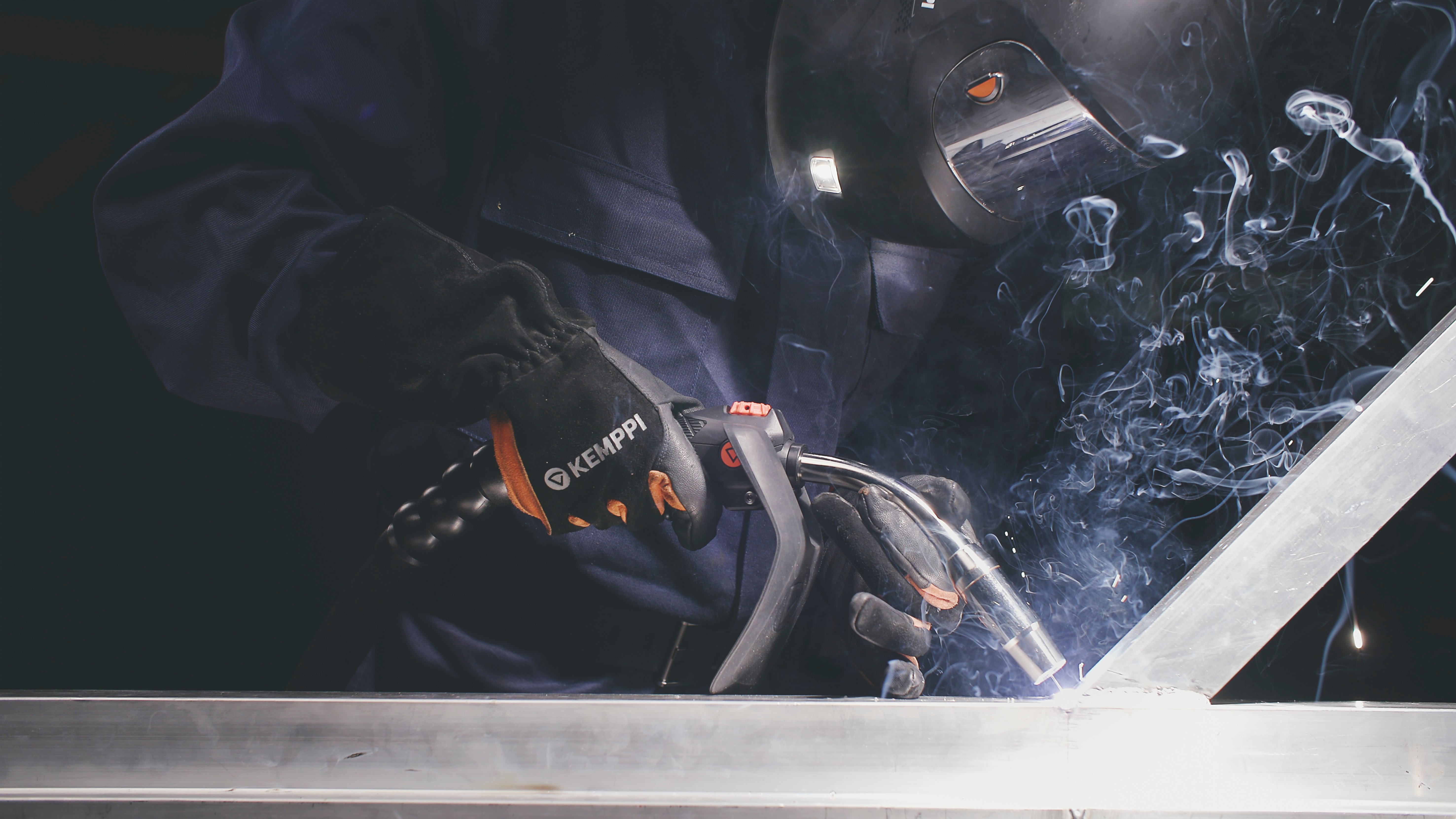 Improving welder protection with a MIG welding torch heat protector ...